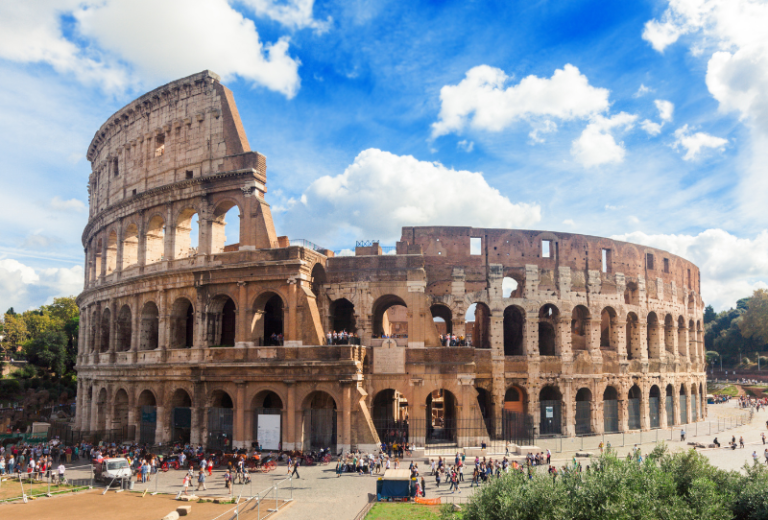 Good Friday: The Way of the Cross at the Colosseum - Blog of Leonardo ...